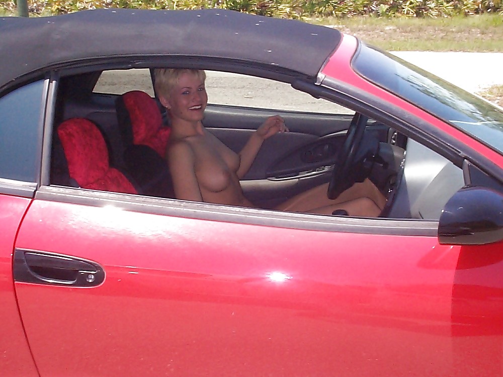 Nackt Im Auto Porno Bilder Sex Fotos Xxx Bilder 162692 Pictoa