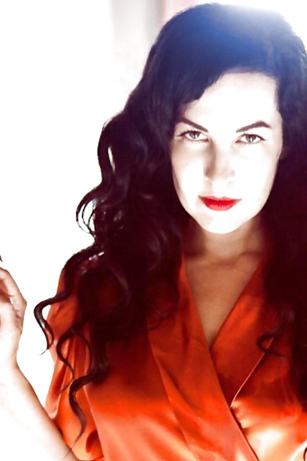 Grey Delisle Porn Pictures Xxx Photos Sex Images 684956 Pictoa