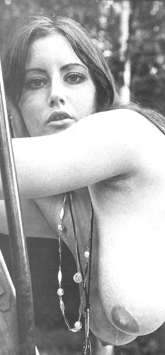 Busty Vintage Brunette Porn Pictures Xxx Photos Sex Images 543637 Pictoa
