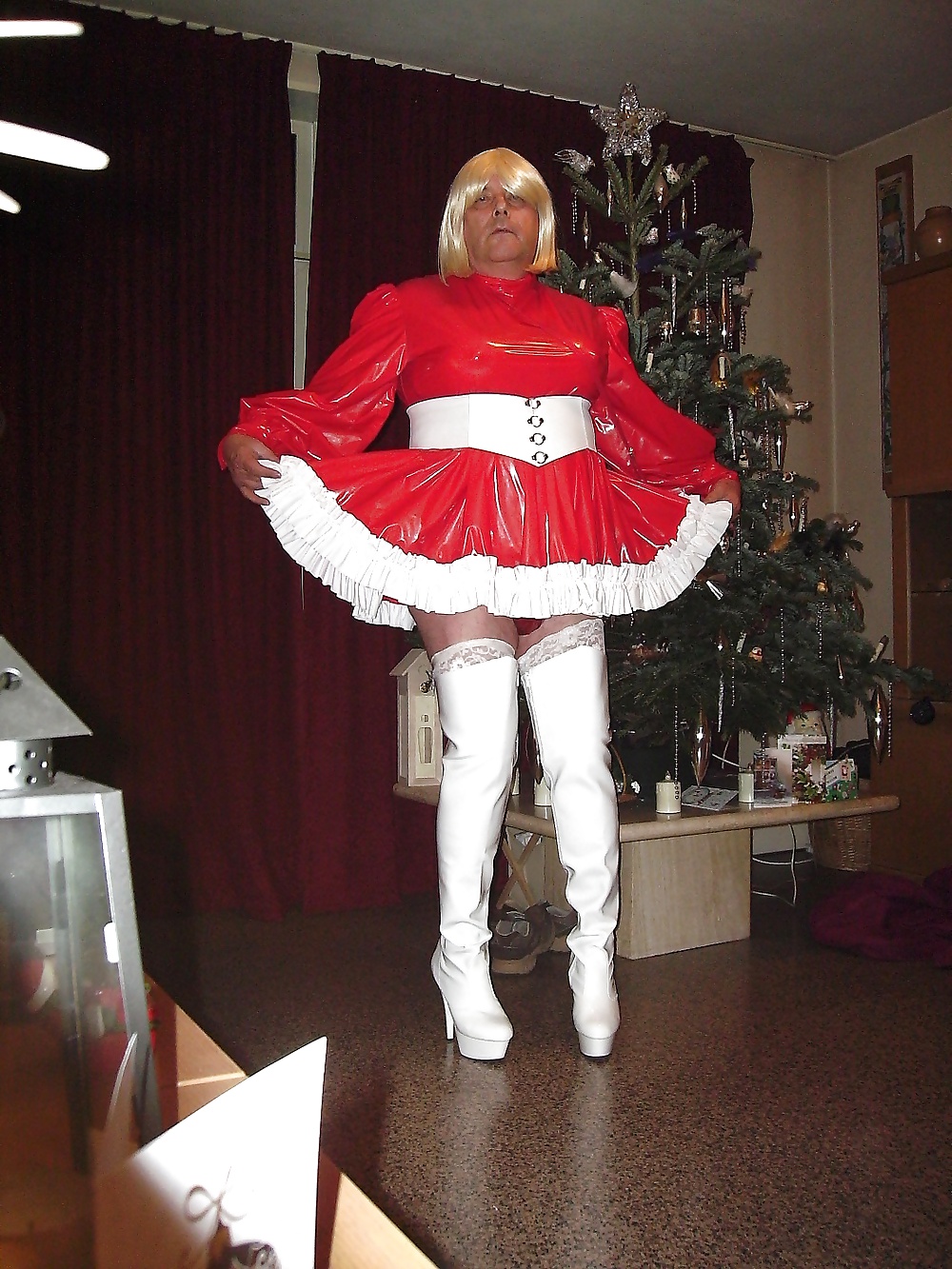 Red Plastic Raincoat Porn Pictures Xxx Photos Sex Images 1507261 Pictoa