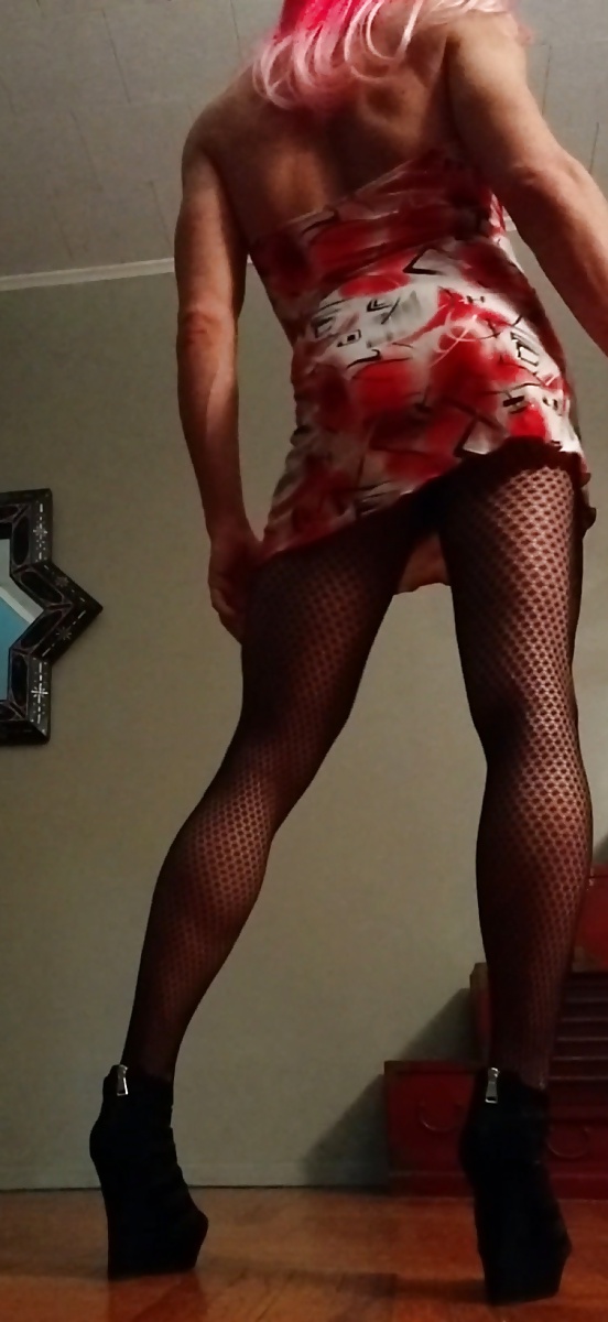 Kitti Cross In A Black And Red Dress Porn Pictures Xxx Photos Sex