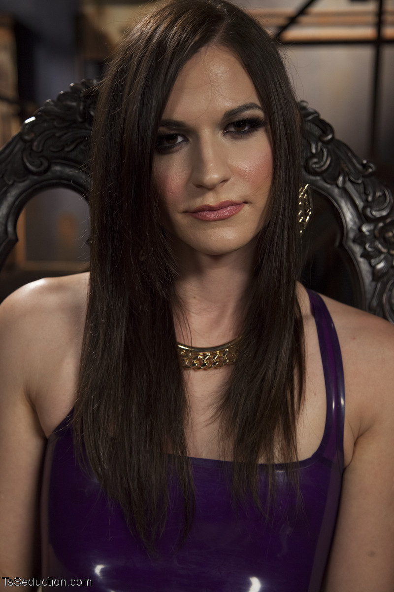 Drop Dead Gorgeous Ts Michelle Firestone Dominates With Her Thick Hard