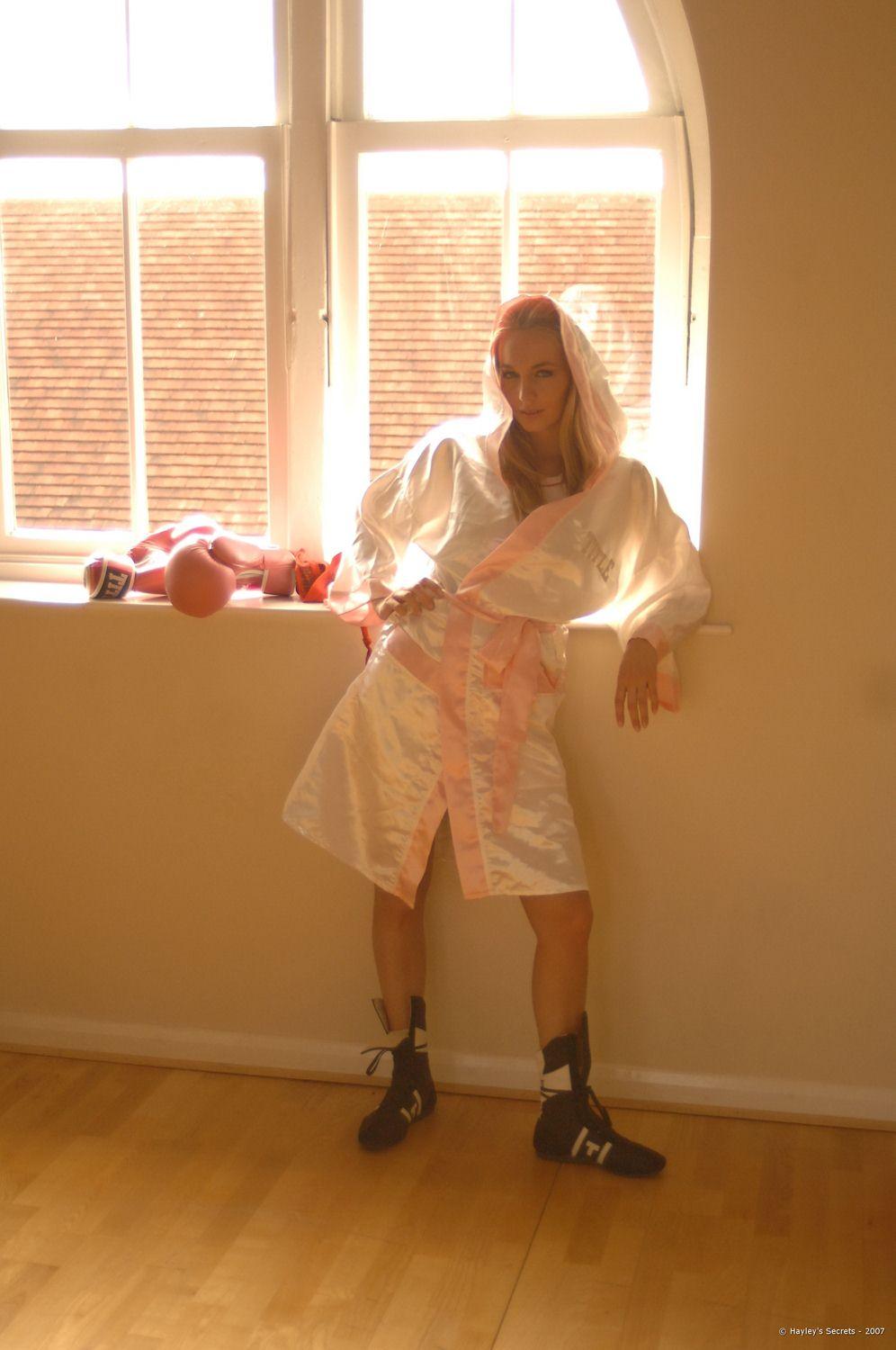 Pictures Of Hayley Ready To Knock Your Socks Off Porn Pictures Xxx